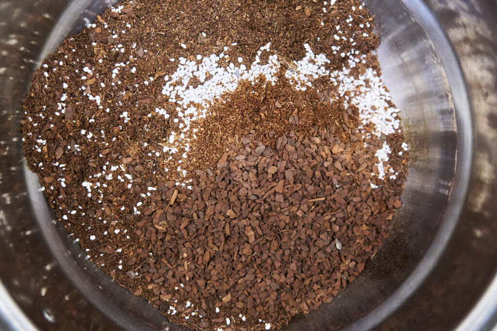 Hoya and Aroid Potting Mix - DIY Chunky Potting Mix That Works