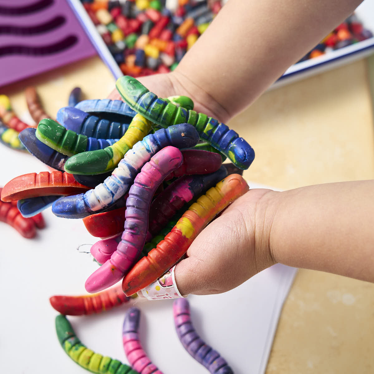 How to Make Crayons in Molds Using Old Broken Crayons