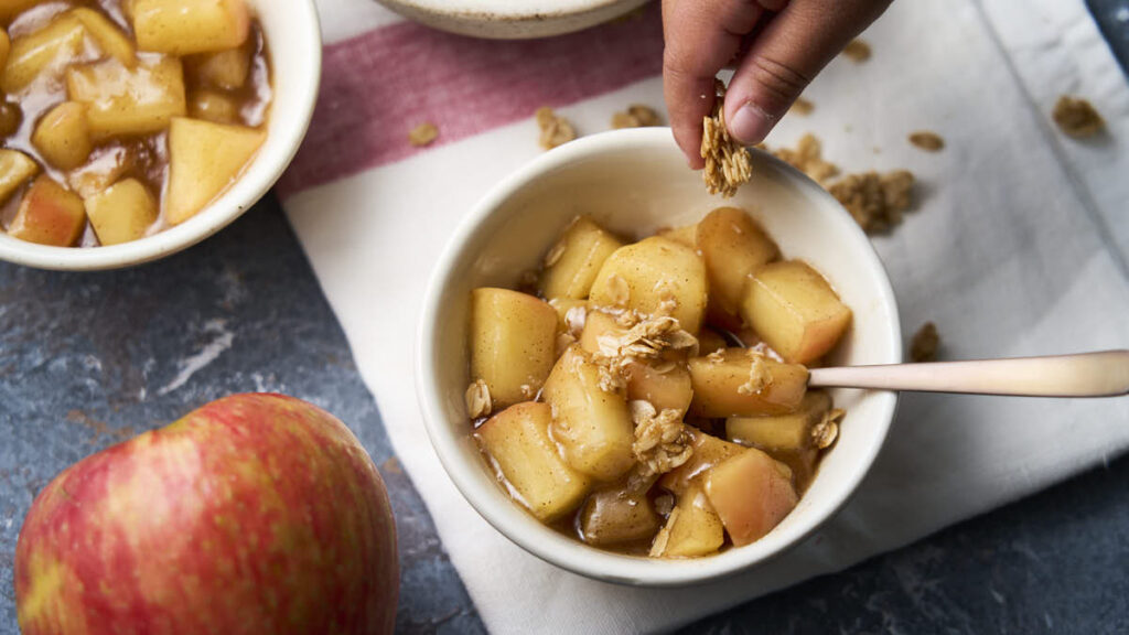 Healthy Stewed Apples - A Quick Stovetop Apple Dessert
