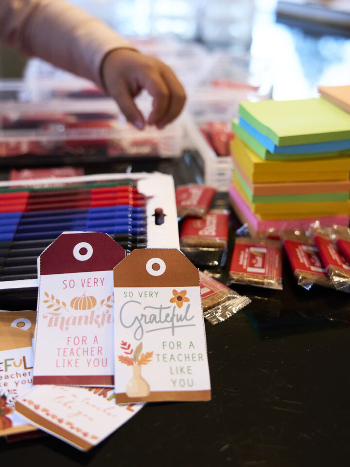 Thanksgiving Teacher Gift Tags - Free Printable PDF