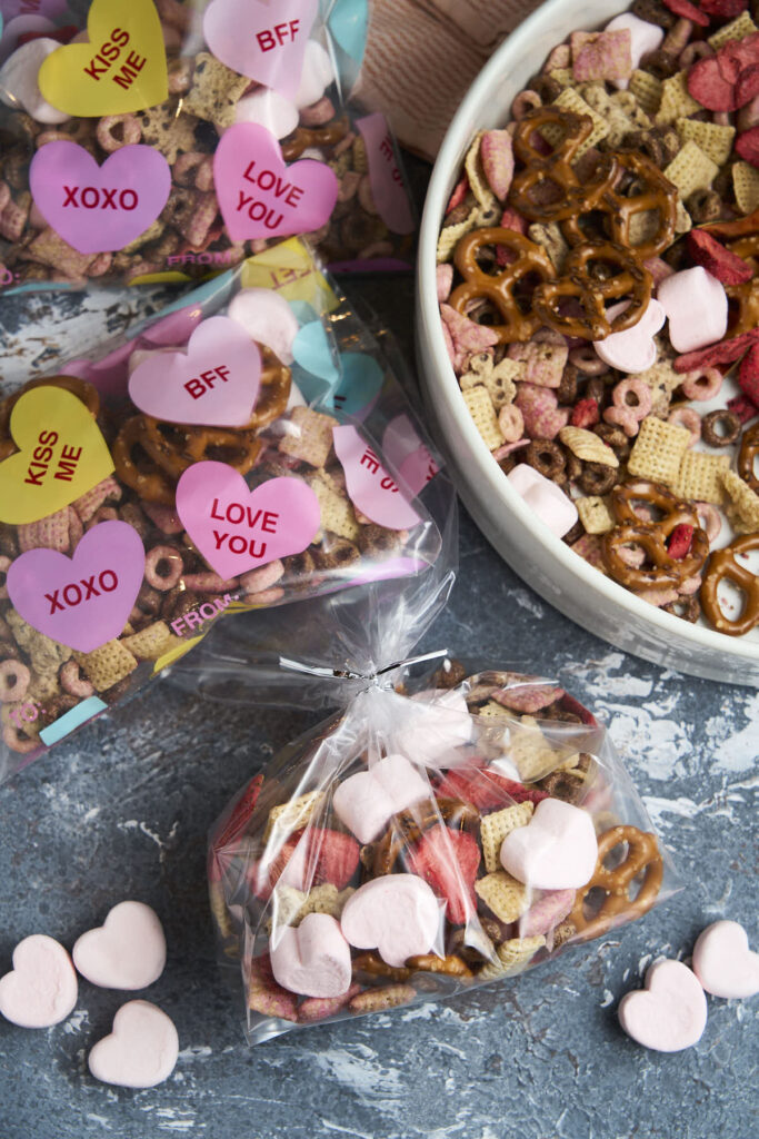 Valentine Snack Mix - perfect for a class party