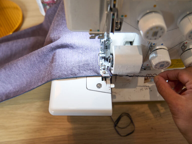 How I Learned to Use A Serger / Overlocker